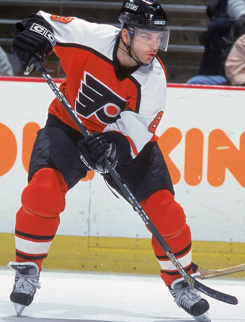 SportsHallz.com | Hall of Famer - Mark Recchi
